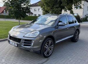 Pelēks Porsche Cayenne 2008 Telšiai, ar dzinēja tilpumu 3.60 L un nobraukumu 270 tūkst. km par 9300 €, foto  vietnē AUTOMOTO.COM.LV
