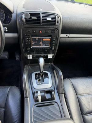 Pelēks Porsche Cayenne 2008 Telšiai, ar dzinēja tilpumu 3.60 L un nobraukumu 270 tūkst. km par 9300 €, foto 22 vietnē AUTOMOTO.COM.LV