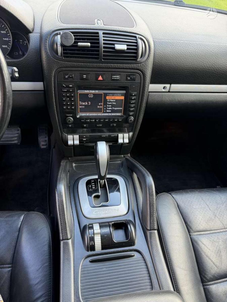 Pelēks Porsche Cayenne 2008 Telšiai, ar dzinēja tilpumu 3.60 L un nobraukumu 270 tūkst. km par 9300 €, foto 22 vietnē AUTOMOTO.COM.LV