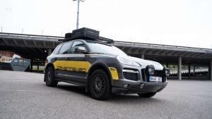 Pelēks Porsche Cayenne 2008 Kauņa, ar dzinēja tilpumu 4.81 L un nobraukumu 167 tūkst. km par 14000 €, foto  vietnē AUTOMOTO.COM.LV