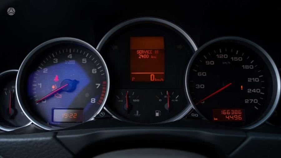 Pelēks Porsche Cayenne 2008 Kauņa, ar dzinēja tilpumu 4.81 L un nobraukumu 167 tūkst. km par 14000 €, foto 5 vietnē AUTOMOTO.COM.LV