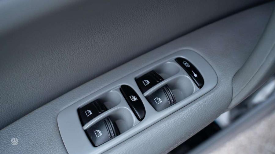 Pelēks Porsche Cayenne 2008 Kauņa, ar dzinēja tilpumu 4.81 L un nobraukumu 167 tūkst. km par 14000 €, foto 7 vietnē AUTOMOTO.COM.LV