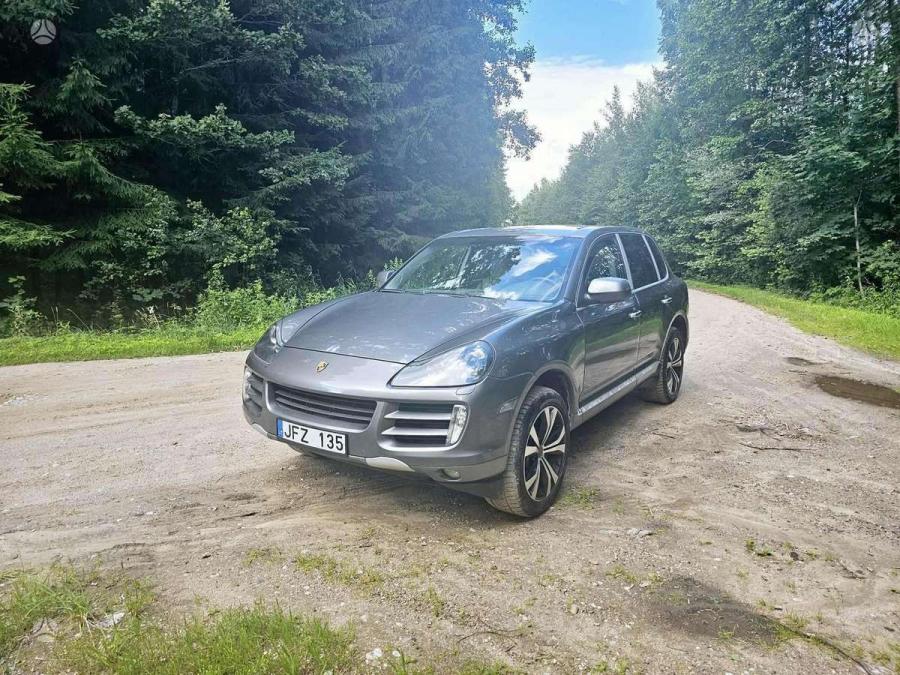 Pelēks Porsche Cayenne 2008 Kauņa, ar dzinēja tilpumu 3.60 L un nobraukumu 256 tūkst. km par 5300 €, foto 4 vietnē AUTOMOTO.COM.LV