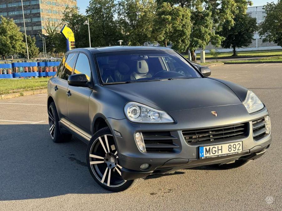 Pelēks Porsche Cayenne 2009 Šauļi, ar dzinēja tilpumu 2.97 L un nobraukumu 317 tūkst. km par 8500 €, foto 3 vietnē AUTOMOTO.COM.LV