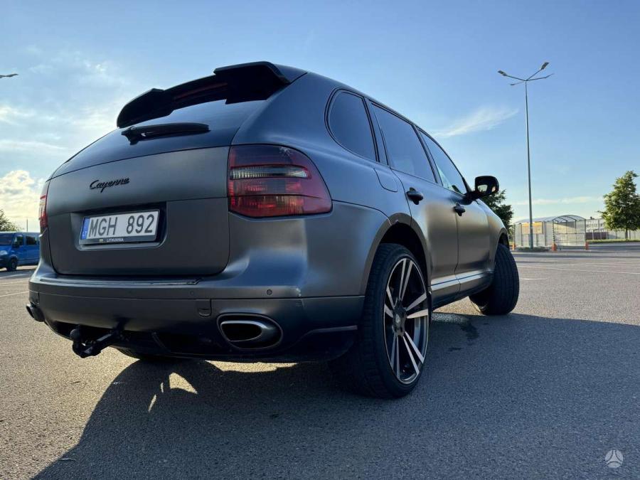 Pelēks Porsche Cayenne 2009 Šauļi, ar dzinēja tilpumu 2.97 L un nobraukumu 317 tūkst. km par 8500 €, foto 11 vietnē AUTOMOTO.COM.LV