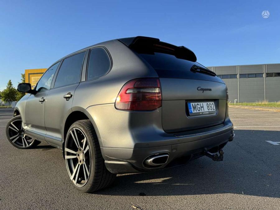 Pelēks Porsche Cayenne 2009 Šauļi, ar dzinēja tilpumu 2.97 L un nobraukumu 317 tūkst. km par 8500 €, foto 15 vietnē AUTOMOTO.COM.LV