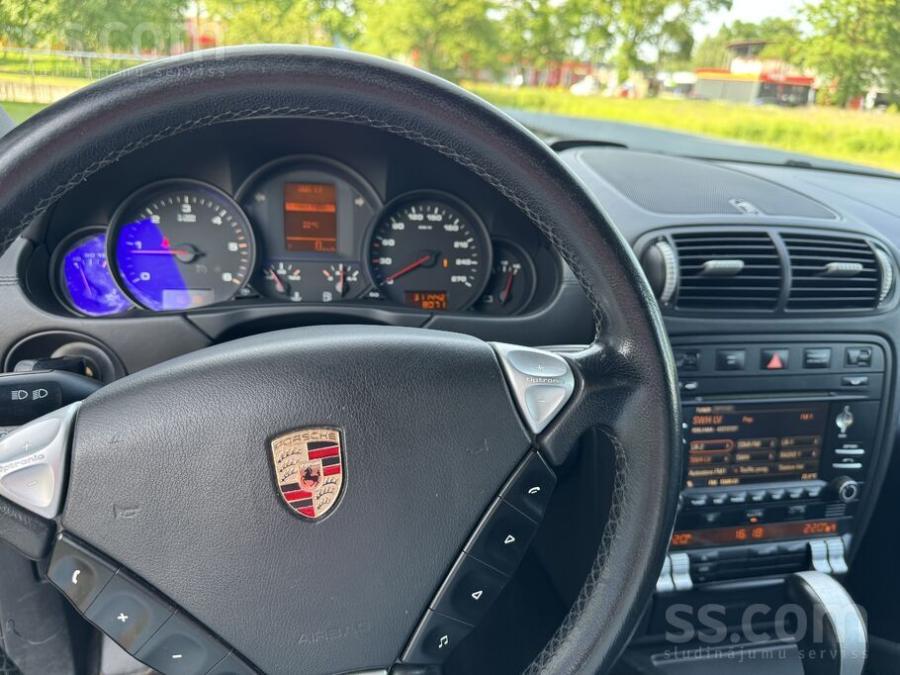 Pelēks Porsche Cayenne 2009 Rīga, ar dzinēja tilpumu 3.00 L un nobraukumu 328 tūkst. km par 8900 €, foto 12 vietnē AUTOMOTO.COM.LV