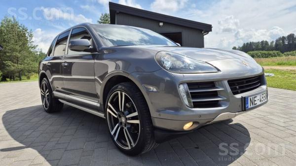 Pelēks Porsche Cayenne 2009 Jēkabpils, ar dzinēja tilpumu 3.00 L un nobraukumu 227 tūkst. km par 9500 €, foto 3 vietnē AUTOMOTO.COM.LV