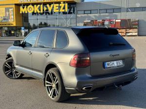 Grey Porsche Cayenne 2009 in Siauliai, with an engine capacity of 2.97 L and mileage of 320 thousand km for 7250 €, photo 4 on AUTOMOTO.COM.LV