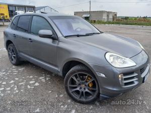 Grey Porsche Cayenne 2009 in Rakvere, with an engine capacity of 3.00 L and mileage of 394 thousand km for 8600 €, photo  on AUTOMOTO.COM.LV