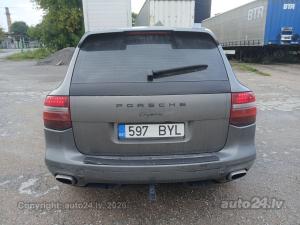Grey Porsche Cayenne 2009 in Rakvere, with an engine capacity of 3.00 L and mileage of 394 thousand km for 8600 €, photo 5 on AUTOMOTO.COM.LV