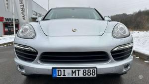 Pelēks Porsche Cayenne 2011 Viļņa, ar dzinēja tilpumu 4.81 L un nobraukumu 184 tūkst. km par 13350 €, foto 2 vietnē AUTOMOTO.COM.LV