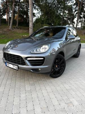 Pelēks Porsche Cayenne 2011 Ludza, ar dzinēja tilpumu 4.80 L un nobraukumu 306 tūkst. km par 13700 €, foto 2 vietnē AUTOMOTO.COM.LV