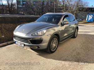 Grey Porsche Cayenne 2011 in Tallinn, with an engine capacity of 4.80 L and mileage of 298 thousand km for 9000 €, photo 11 on AUTOMOTO.COM.LV