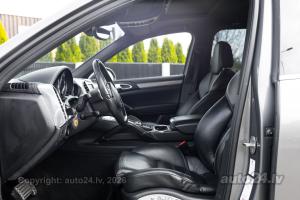 Grey Porsche Cayenne 2011 in Tallinn, with an engine capacity of 4.80 L and mileage of 297 thousand km for 11000 €, photo 13 on AUTOMOTO.COM.LV