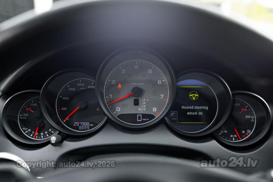 Grey Porsche Cayenne 2011 in Tallinn, with an engine capacity of 4.80 L and mileage of 297 thousand km for 11000 €, photo 27 on AUTOMOTO.COM.LV