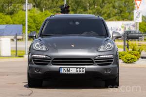 Pelēks Porsche Cayenne 2011 Jelgava, ar dzinēja tilpumu 3.00 L un nobraukumu 293 tūkst. km par 16200 €, foto 3 vietnē AUTOMOTO.COM.LV