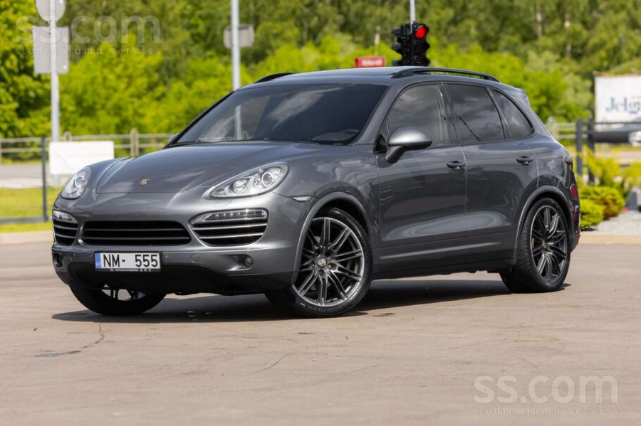Pelēks Porsche Cayenne 2011 Jelgava, ar dzinēja tilpumu 3.00 L un nobraukumu 293 tūkst. km par 16200 €, foto 4 vietnē AUTOMOTO.COM.LV