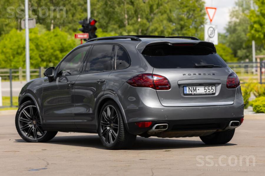 Pelēks Porsche Cayenne 2011 Jelgava, ar dzinēja tilpumu 3.00 L un nobraukumu 293 tūkst. km par 16200 €, foto 5 vietnē AUTOMOTO.COM.LV