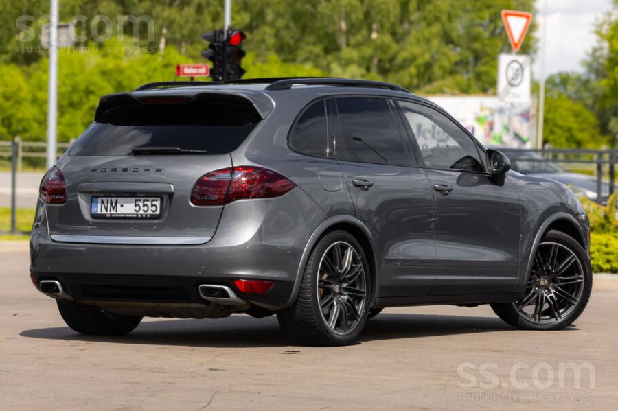 Pelēks Porsche Cayenne 2011 Jelgava, ar dzinēja tilpumu 3.00 L un nobraukumu 293 tūkst. km par 16200 €, foto 7 vietnē AUTOMOTO.COM.LV