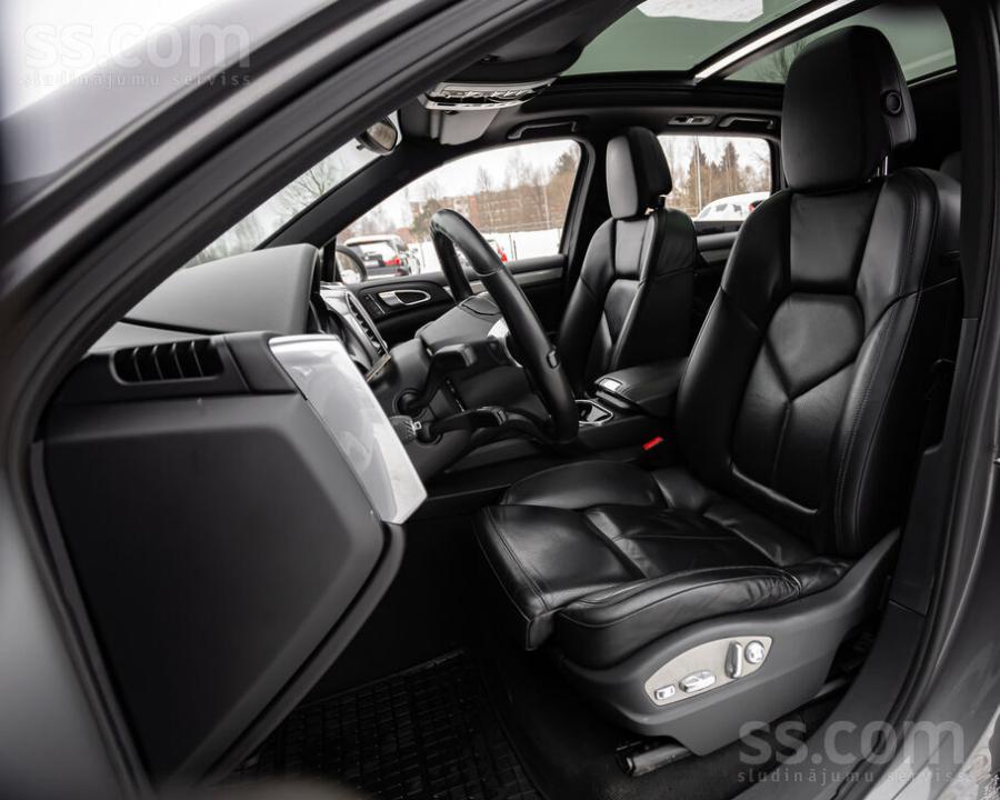 Pelēks Porsche Cayenne 2011 Jelgava, ar dzinēja tilpumu 3.00 L un nobraukumu 293 tūkst. km par 16200 €, foto 8 vietnē AUTOMOTO.COM.LV