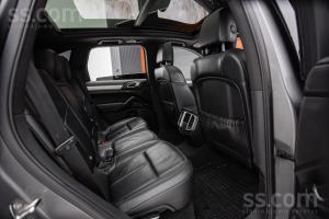 Pelēks Porsche Cayenne 2011 Jelgava, ar dzinēja tilpumu 3.00 L un nobraukumu 293 tūkst. km par 16200 €, foto 9 vietnē AUTOMOTO.COM.LV
