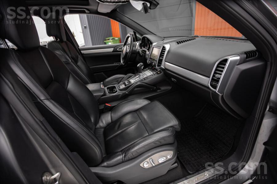 Pelēks Porsche Cayenne 2011 Jelgava, ar dzinēja tilpumu 3.00 L un nobraukumu 293 tūkst. km par 16200 €, foto 10 vietnē AUTOMOTO.COM.LV