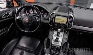 Pelēks Porsche Cayenne 2011 Jelgava, ar dzinēja tilpumu 3.00 L un nobraukumu 293 tūkst. km par 16200 €, foto 12 vietnē AUTOMOTO.COM.LV