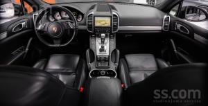 Pelēks Porsche Cayenne 2011 Jelgava, ar dzinēja tilpumu 3.00 L un nobraukumu 293 tūkst. km par 16200 €, foto 13 vietnē AUTOMOTO.COM.LV