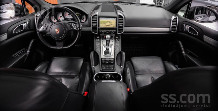 Pelēks Porsche Cayenne 2011 Jelgava, ar dzinēja tilpumu 3.00 L un nobraukumu 293 tūkst. km par 16200 €, foto 13 vietnē AUTOMOTO.COM.LV