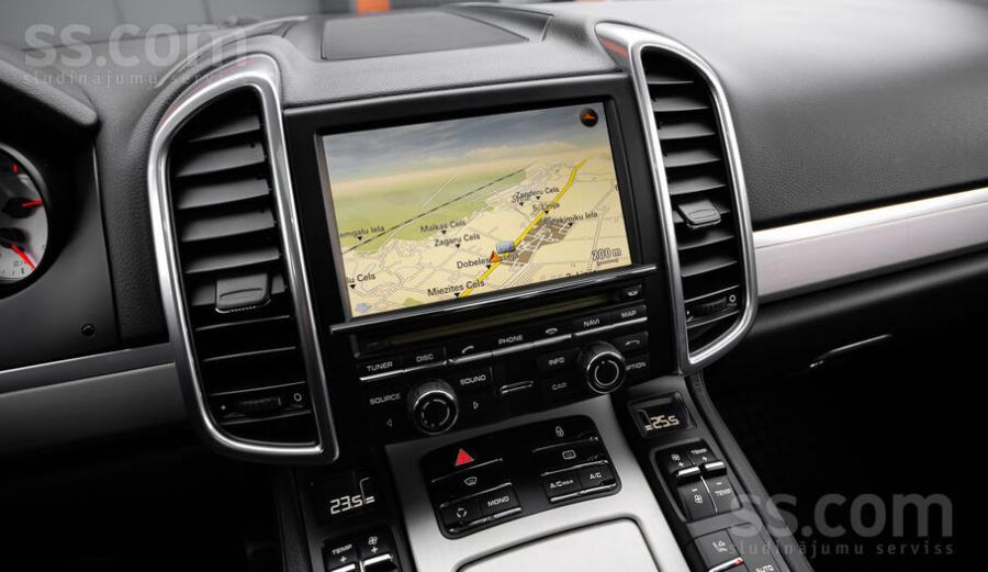 Pelēks Porsche Cayenne 2011 Jelgava, ar dzinēja tilpumu 3.00 L un nobraukumu 293 tūkst. km par 16200 €, foto 14 vietnē AUTOMOTO.COM.LV