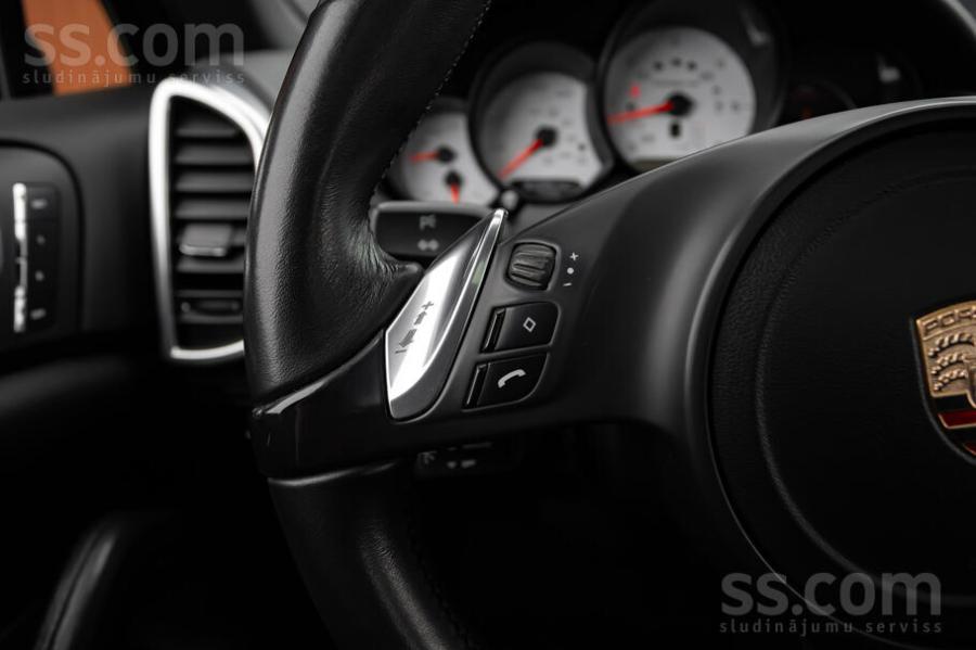 Pelēks Porsche Cayenne 2011 Jelgava, ar dzinēja tilpumu 3.00 L un nobraukumu 293 tūkst. km par 16200 €, foto 19 vietnē AUTOMOTO.COM.LV