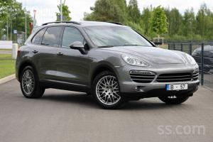 Pelēks Porsche Cayenne 2011 Jelgava, ar dzinēja tilpumu 3.00 L un nobraukumu 301 tūkst. km par 15500 €, foto 3 vietnē AUTOMOTO.COM.LV