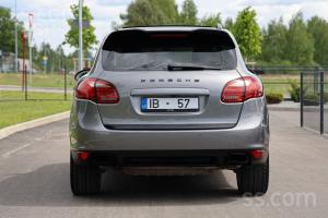 Pelēks Porsche Cayenne 2011 Jelgava, ar dzinēja tilpumu 3.00 L un nobraukumu 301 tūkst. km par 15500 €, foto 7 vietnē AUTOMOTO.COM.LV