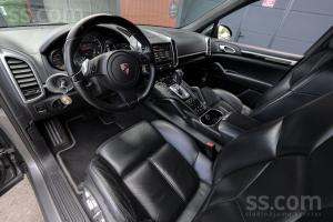 Pelēks Porsche Cayenne 2011 Jelgava, ar dzinēja tilpumu 3.00 L un nobraukumu 301 tūkst. km par 15500 €, foto 9 vietnē AUTOMOTO.COM.LV