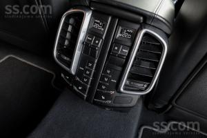 Pelēks Porsche Cayenne 2011 Jelgava, ar dzinēja tilpumu 3.00 L un nobraukumu 301 tūkst. km par 15500 €, foto 12 vietnē AUTOMOTO.COM.LV