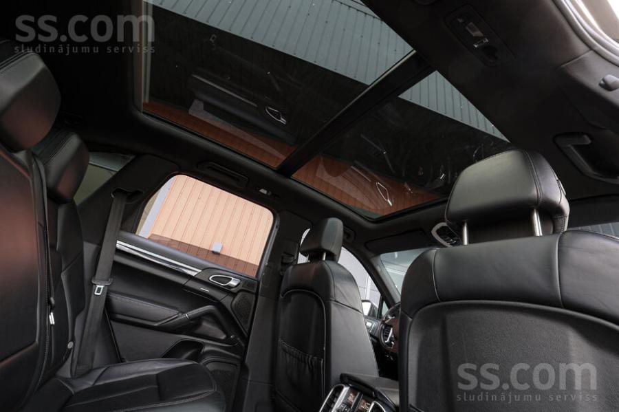 Pelēks Porsche Cayenne 2011 Jelgava, ar dzinēja tilpumu 3.00 L un nobraukumu 301 tūkst. km par 15500 €, foto 13 vietnē AUTOMOTO.COM.LV