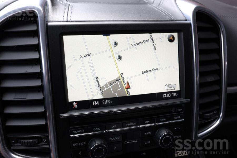 Pelēks Porsche Cayenne 2011 Jelgava, ar dzinēja tilpumu 3.00 L un nobraukumu 301 tūkst. km par 15500 €, foto 18 vietnē AUTOMOTO.COM.LV