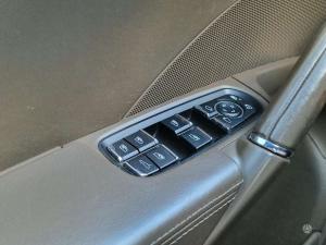 Grey Porsche Cayenne 2011 in Vilnius, with an engine capacity of 4.81 L and mileage of 370 thousand km for 9750 €, photo 26 on AUTOMOTO.COM.LV