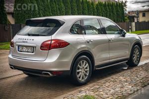 Grey Porsche Cayenne 2011 in Riga, with an engine capacity of 3.00 L and mileage of 0 thousand km for 11990 €, photo 5 on AUTOMOTO.COM.LV