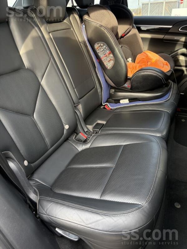 Pelēks Porsche Cayenne 2012 Rīga, ar dzinēja tilpumu 3.00 L un nobraukumu 322 tūkst. km par 15500 €, foto 8 vietnē AUTOMOTO.COM.LV