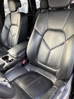 Grey Porsche Cayenne 2012 in Riga, with an engine capacity of 3.00 L and mileage of 322 thousand km for 15500 €, photo 11 on AUTOMOTO.COM.LV