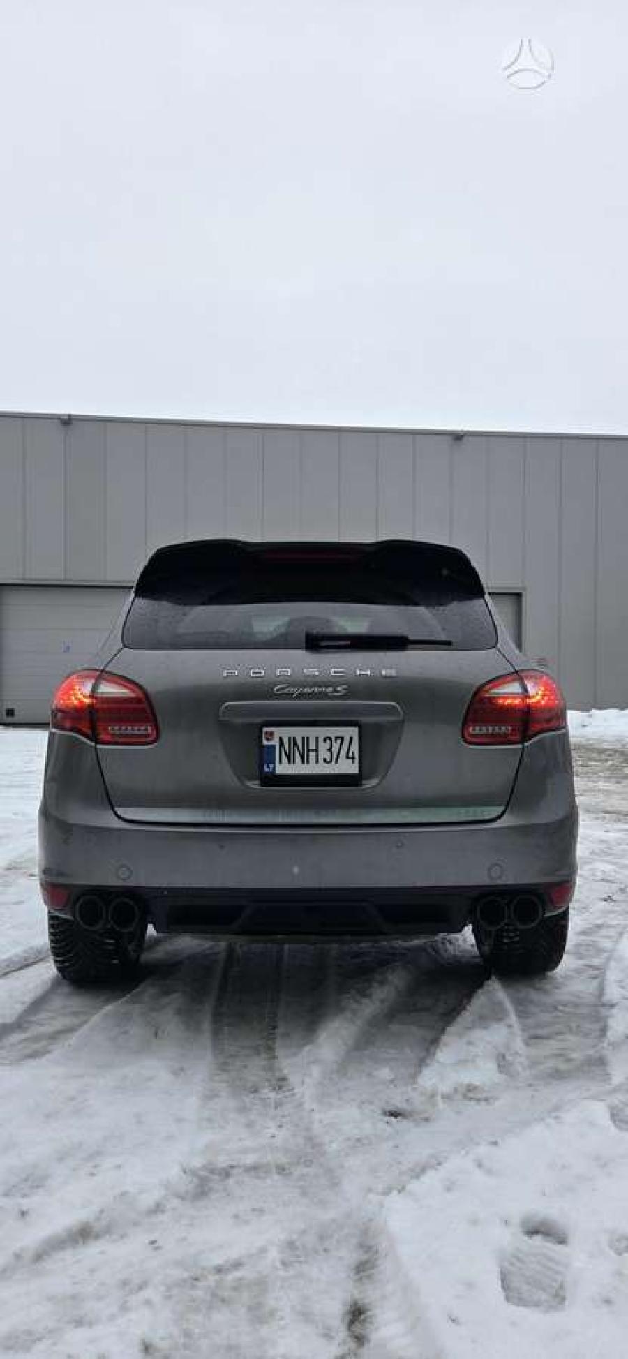 Pelēks Porsche Cayenne 2013 Viļņa, ar dzinēja tilpumu 4.81 L un nobraukumu 200 tūkst. km par 13900 €, foto 5 vietnē AUTOMOTO.COM.LV