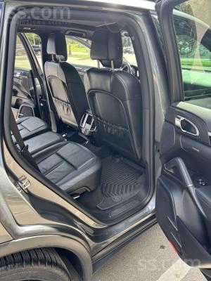 Pelēks Porsche Cayenne 2013 Rīga, ar dzinēja tilpumu 3.00 L un nobraukumu 256 tūkst. km par 20800 €, foto 10 vietnē AUTOMOTO.COM.LV