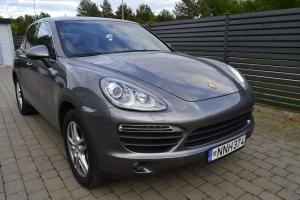 Pelēks Porsche Cayenne 2013 Viļņa, ar dzinēja tilpumu 4.81 L un nobraukumu 205 tūkst. km par 13000 €, foto 10 vietnē AUTOMOTO.COM.LV