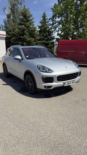 Pelēks Porsche Cayenne 2014 Kauņa, ar dzinēja tilpumu 4.13 L un nobraukumu 100 tūkst. km par 13999 €, foto 4 vietnē AUTOMOTO.COM.LV