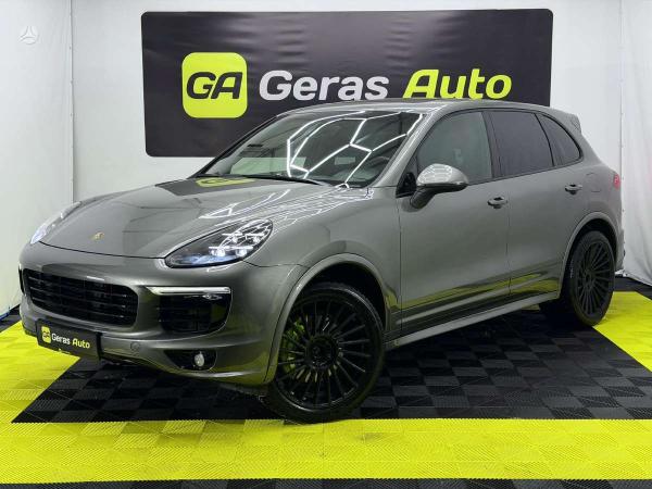 Pelēks Porsche Cayenne 2015 Viļņa, ar dzinēja tilpumu 3.00 L un nobraukumu 206 tūkst. km par 25990 €, foto 1 vietnē AUTOMOTO.COM.LV