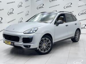 Grey Porsche Cayenne 2015 in Avizieniai, with an engine capacity of 3.00 L and mileage of 174 thousand km for 15900 €, photo  on AUTOMOTO.COM.LV