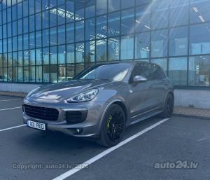 Pelēks Porsche Cayenne 2015 Tallina, ar dzinēja tilpumu 3.00 L un nobraukumu 196 tūkst. km par 28000 €, foto 3 vietnē AUTOMOTO.COM.LV