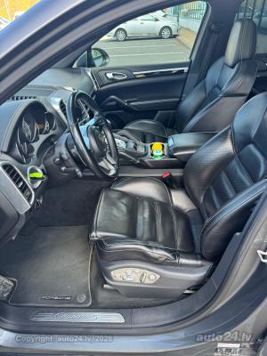 Pelēks Porsche Cayenne 2015 Tallina, ar dzinēja tilpumu 3.00 L un nobraukumu 196 tūkst. km par 28000 €, foto 9 vietnē AUTOMOTO.COM.LV